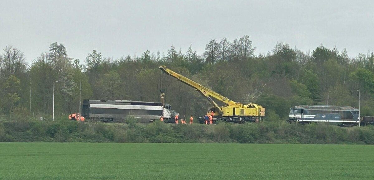 Accident mortel de TGV à Bully-les-Mines : les opérations de levage de ...